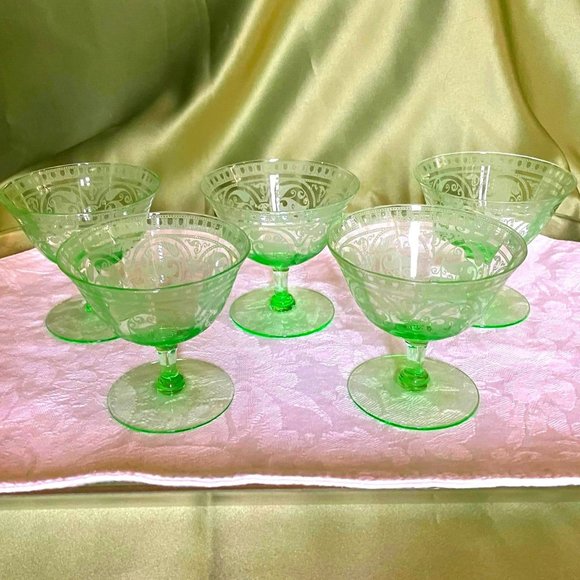 Vintage | Kitchen | Vintage Green Depression Glass Dessert Cups Set Of ...